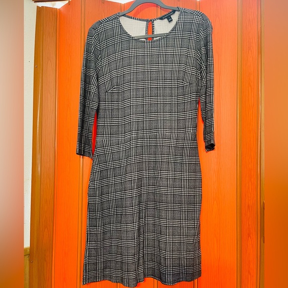 41 Hawthorn | Dresses | 4 Hawthorn Black And White Checkered Long ...